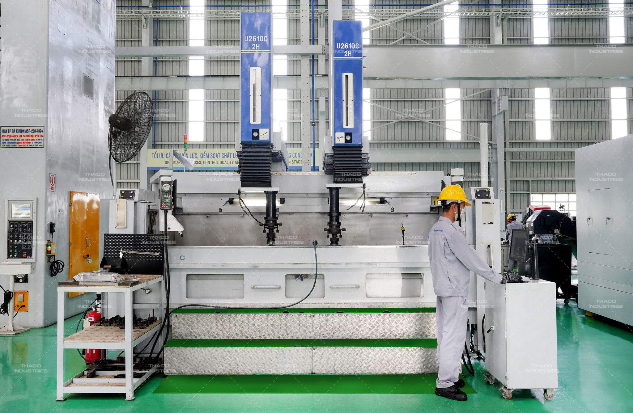 What is Mold Machining? Common Methods & CNC Process Explained